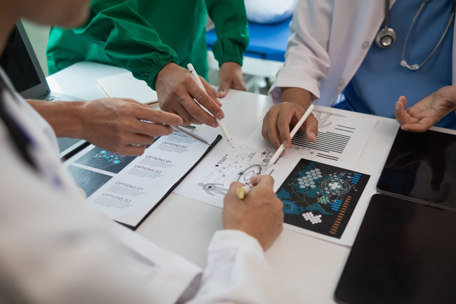 How to select your surgeon | Madison, WI | Robertson Cosmetic Center